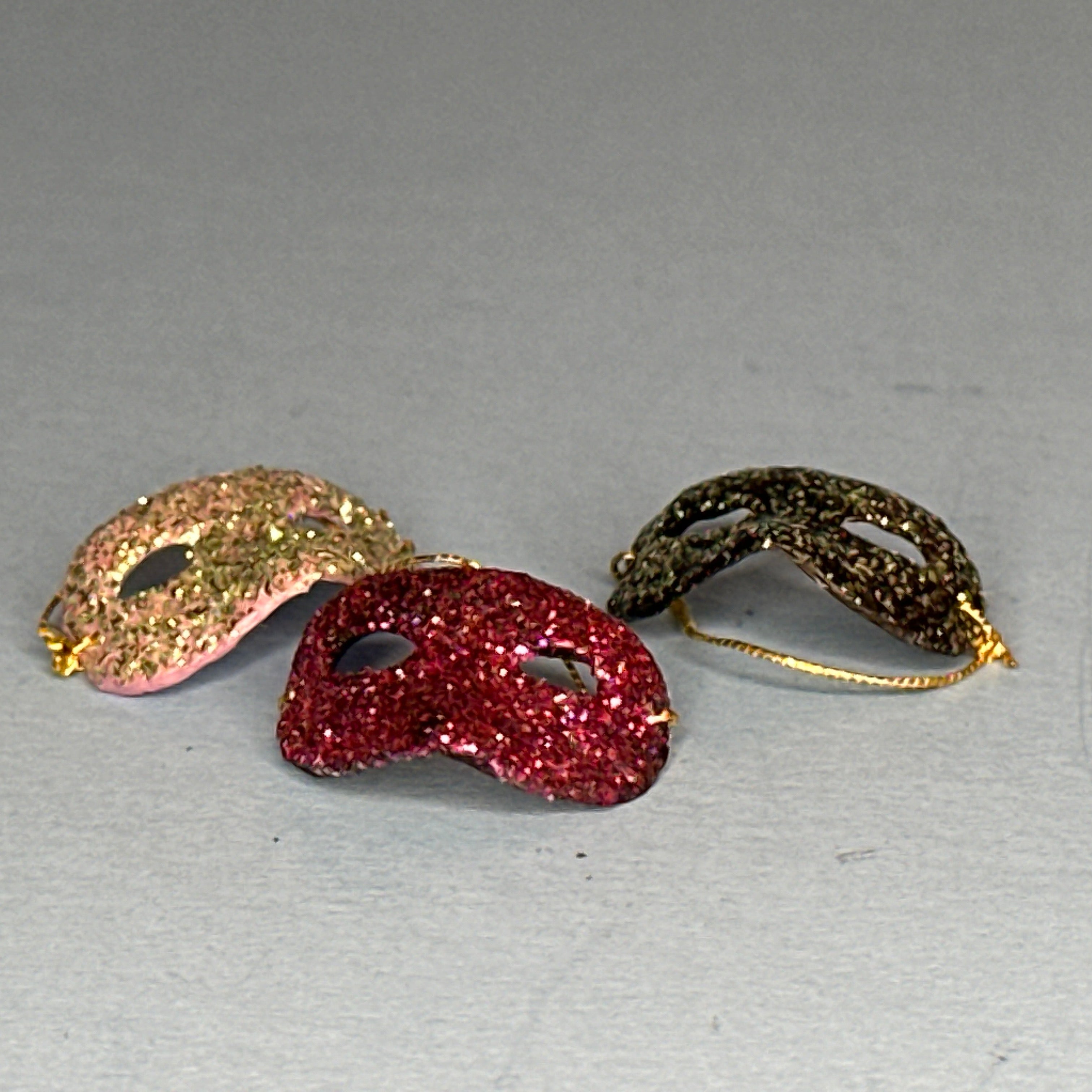 1:12 Scale Miniature Glitter Masquerade Masks – Set of 3 – miniLAND.ca